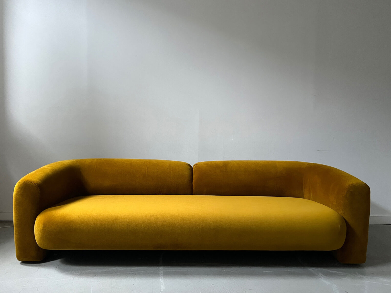 Sloane Sofa - Classic Sofa